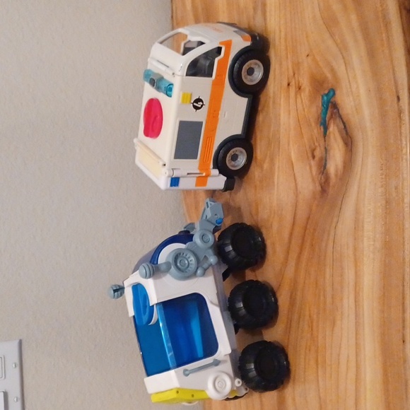 Toys | Imaginext Space Moon Hauler And Ambulance Emergency Vehicle ...